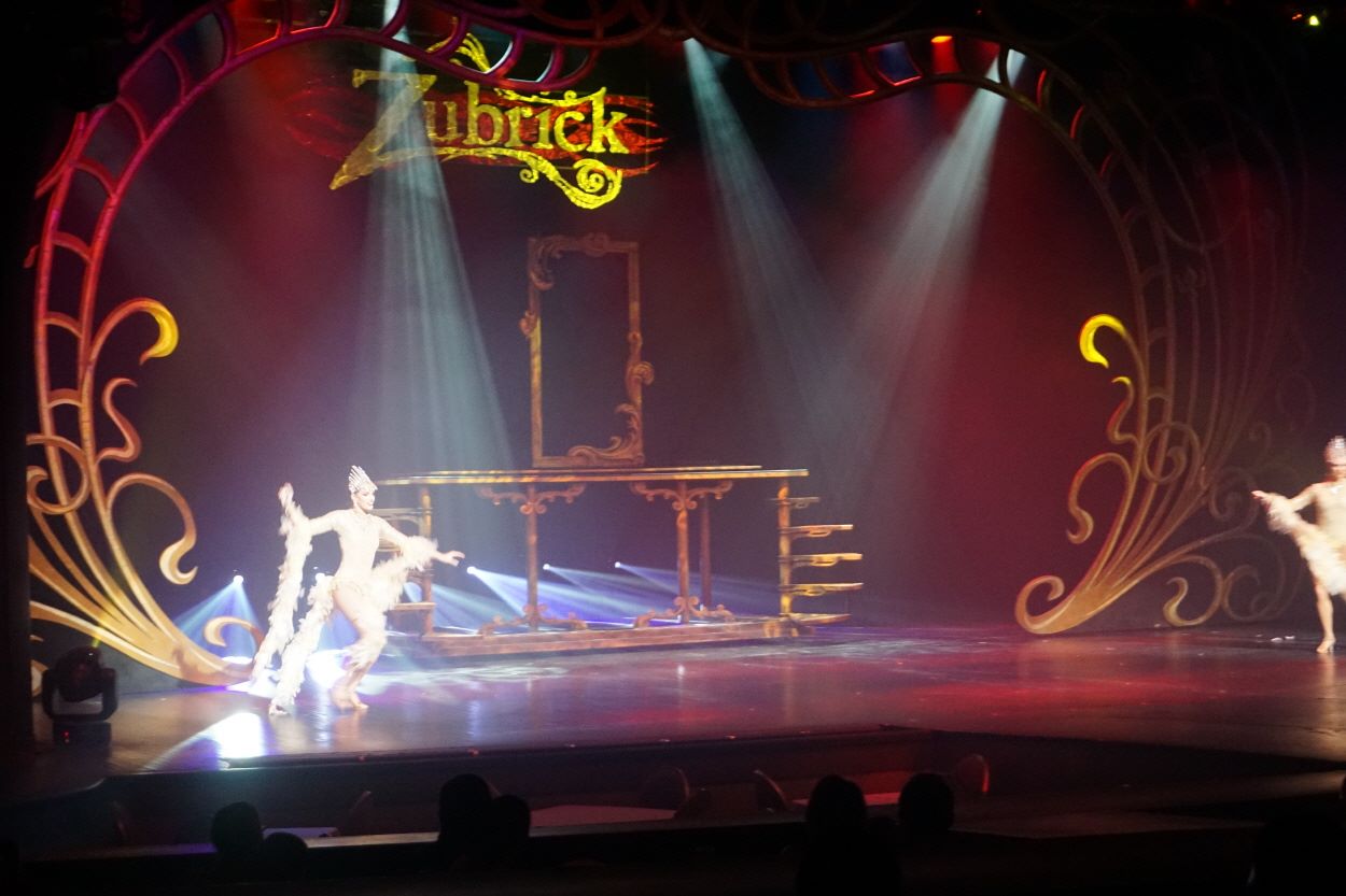 괌 샌드캐슬 매직쇼 (SandCastle Guam) - 몽키트래블